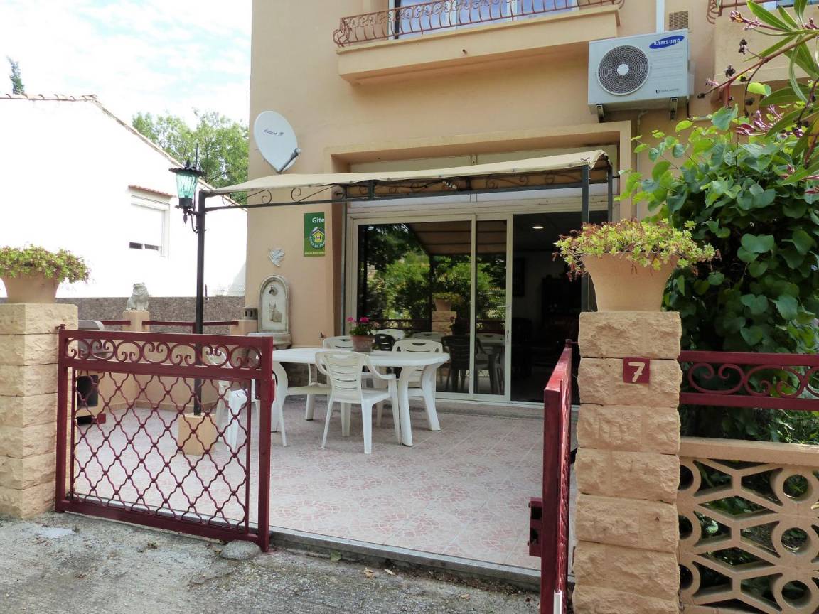 80 M² Gîte ∙ 2 Schlafzimmer ∙ 4 Gäste - Aude