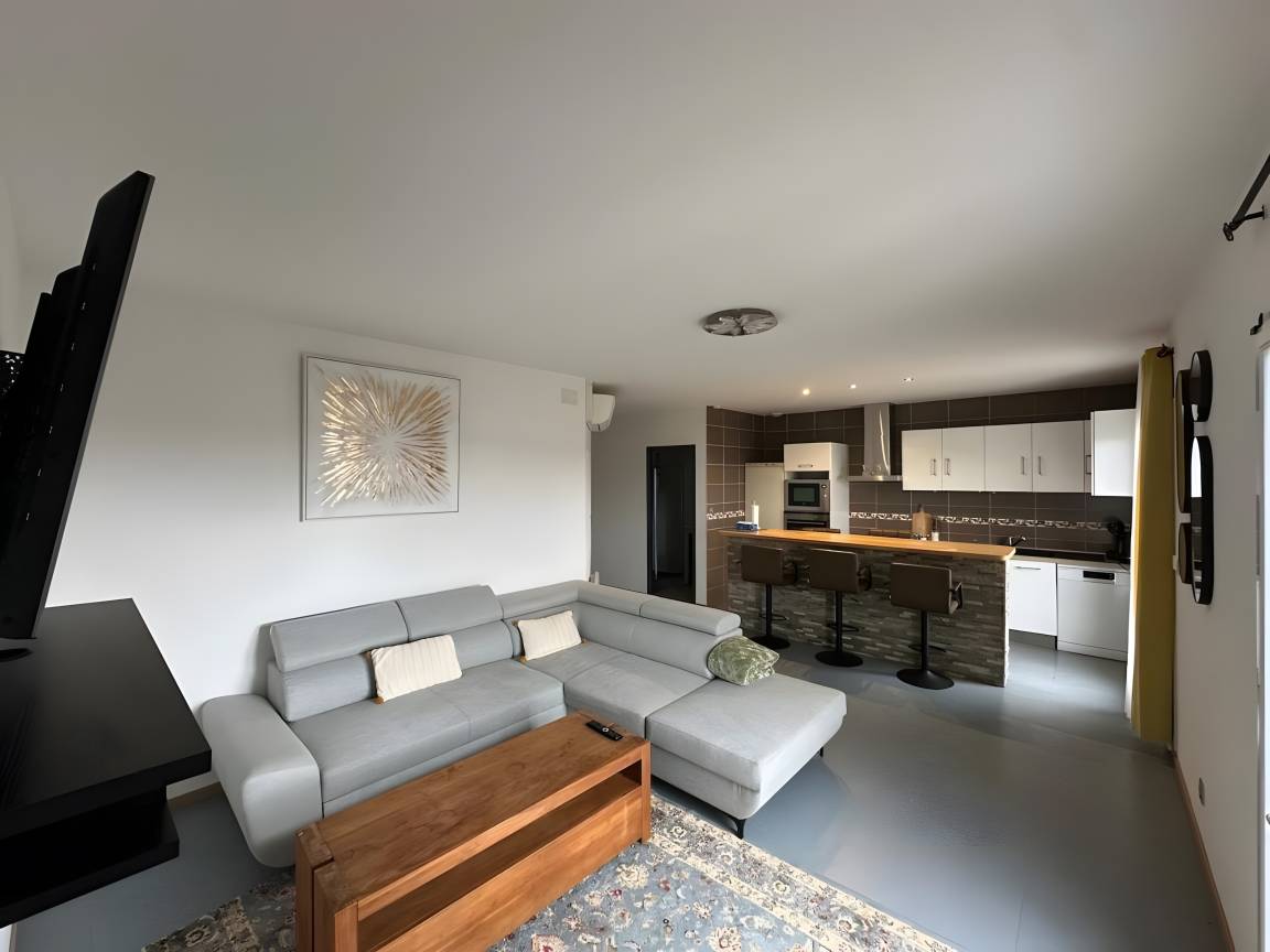 75 M² Appartement ∙ 2 Chambres ∙ 4 Personnes - Brive-la-Gaillarde