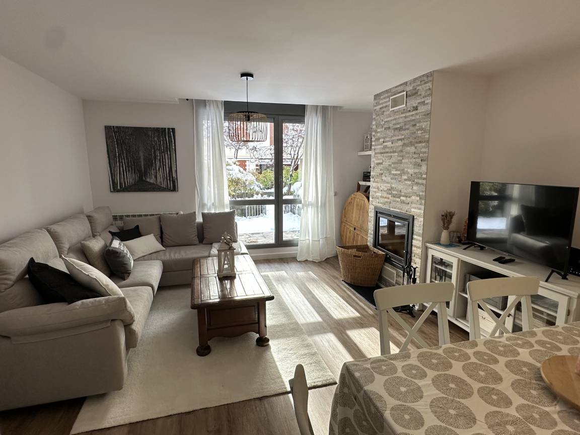 82 M² Appartement ∙ 2 Chambres ∙ 5 Personnes - Sabiñánigo