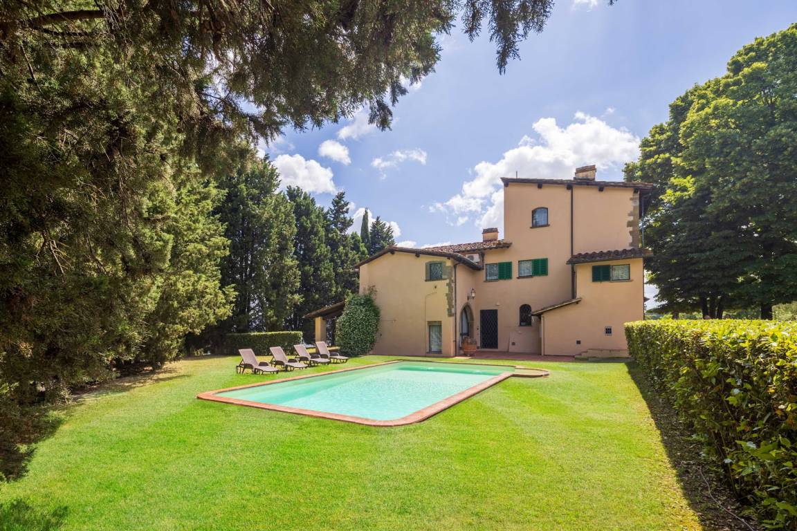 Maison De Vacances ∙ 7 Chambres ∙ 14 Personnes - Prato