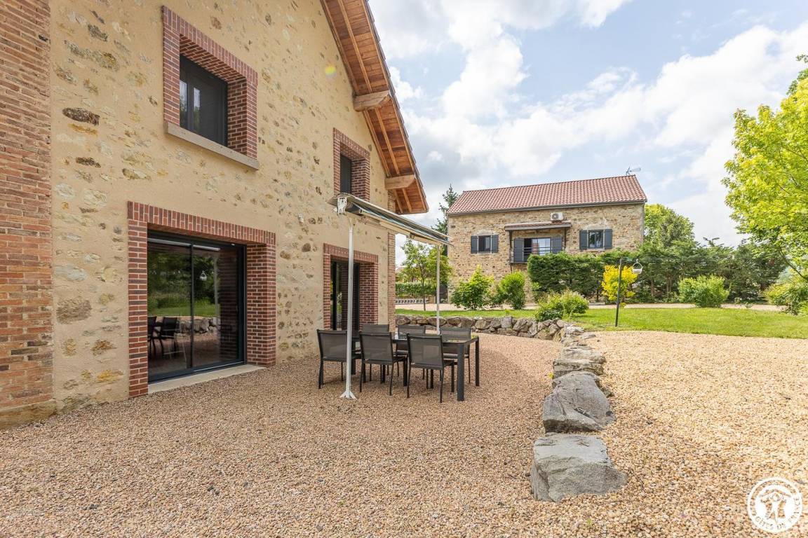 105 M² Gîte ∙ 2 Chambres ∙ 4 Personnes - Pont-du-Château