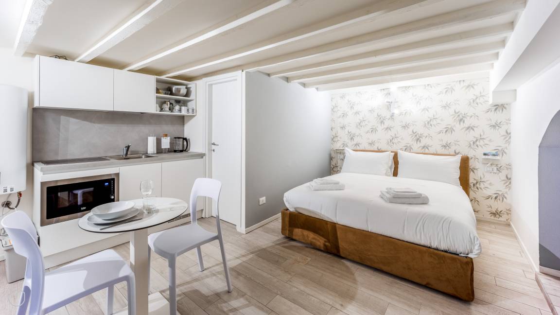 21 M² Appartement ∙ 2 Gasten - Milaan