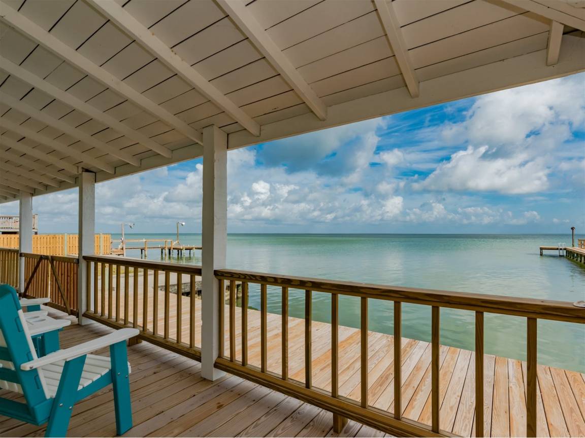 104 M² House ∙ 2 Bedrooms ∙ 6 Guests - Bayside, TX