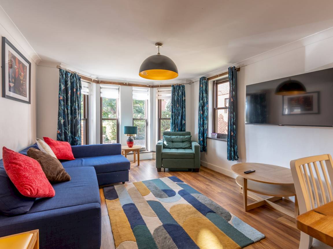 56 M² Apartment ∙ 1 Bedroom ∙ 5 Guests - Adventure Island