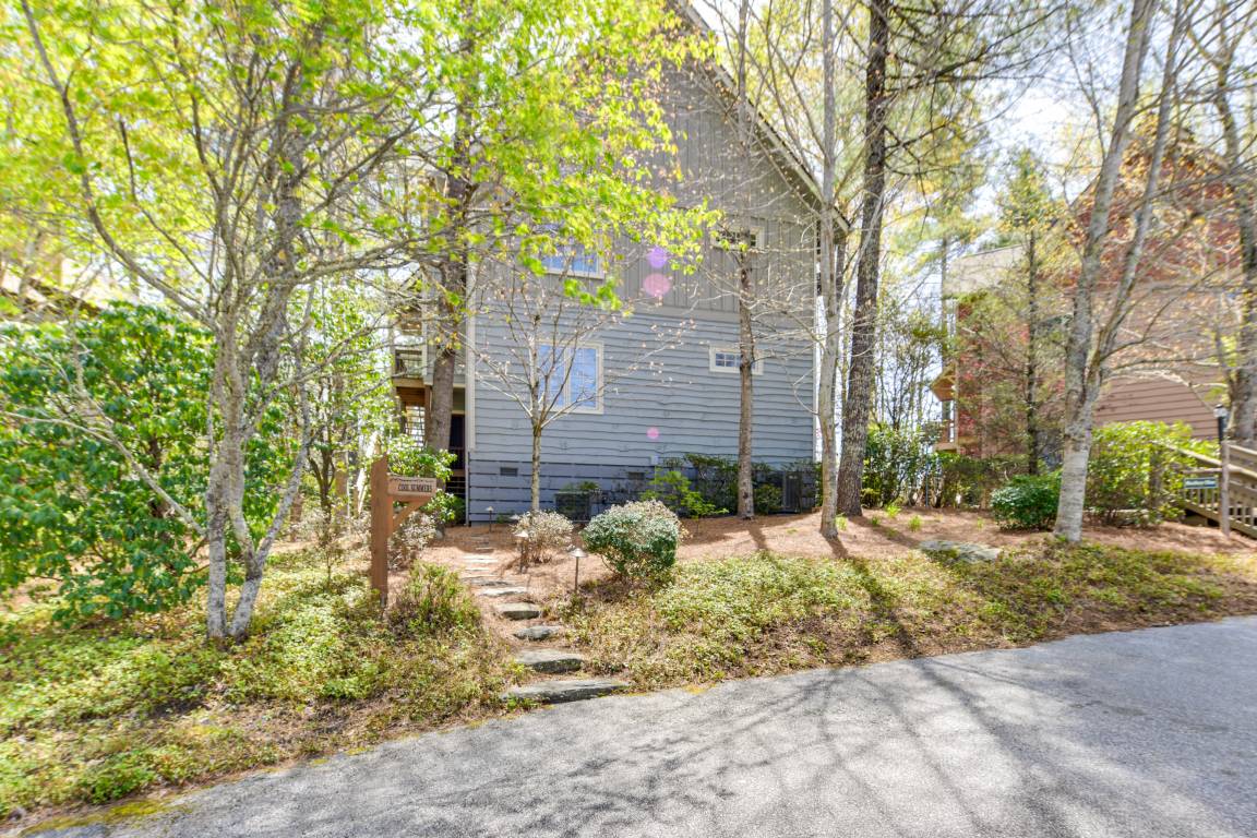 139 M² Apartment ∙ 2 Bedrooms ∙ 4 Guests - Highlands, NC