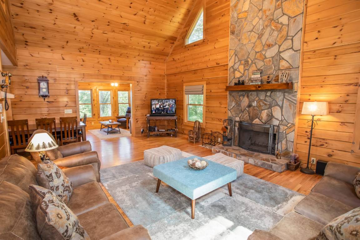 280 M² Cabin ∙ 4 Bedrooms ∙ 10 Guests - Beech Mountain, NC
