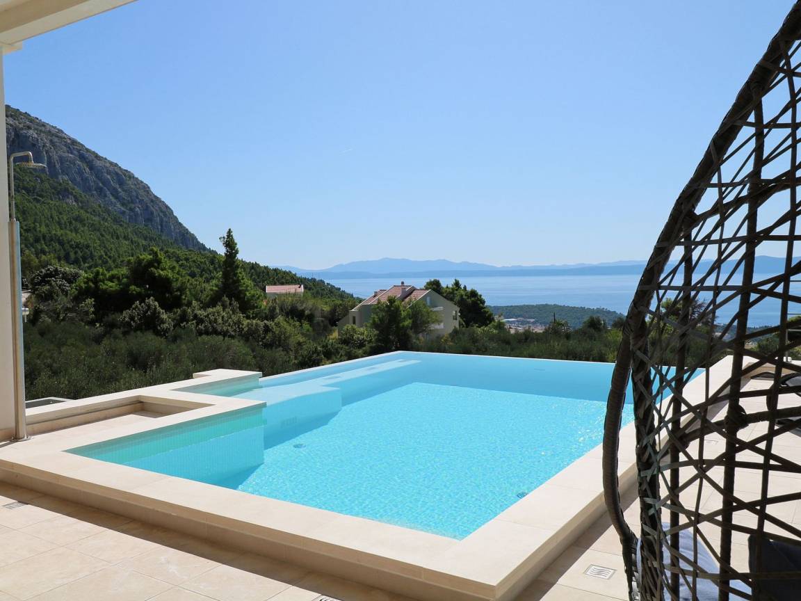 340 M² House ∙ 4 Bedrooms ∙ 8 Guests - Makarska