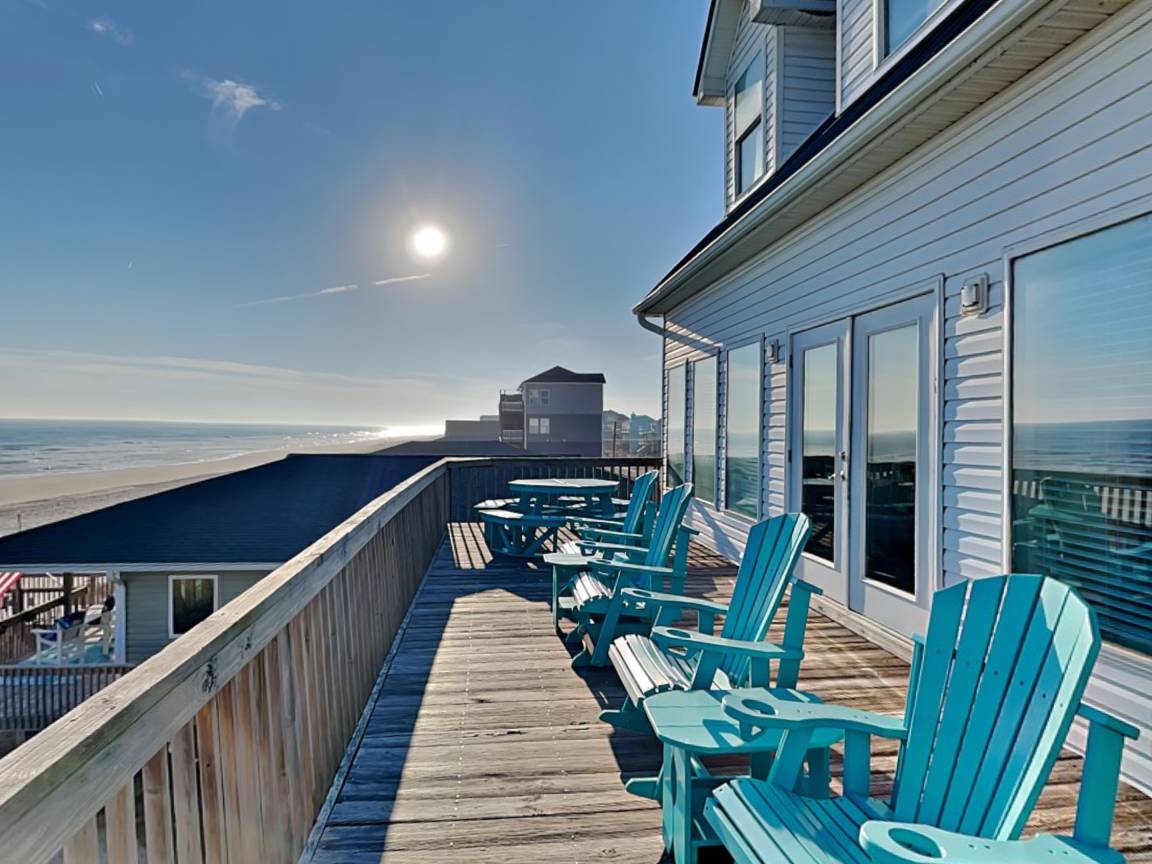 237 M² House ∙ 5 Bedrooms ∙ 14 Guests - North Topsail Beach, NC