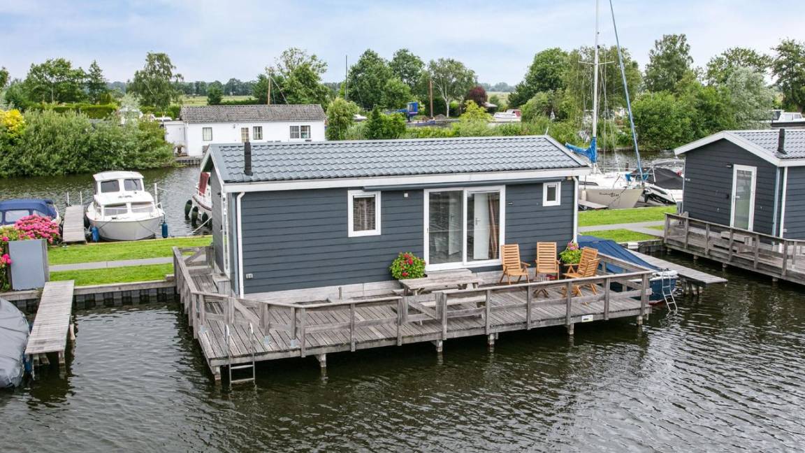 33 M² House ∙ 2 Bedrooms ∙ 4 Guests - Hilversum