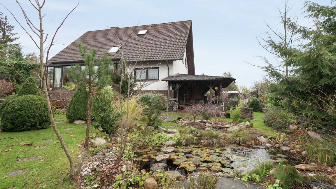 70 M² Ferienwohnung ∙ 1 Schlafzimmer ∙ 4 Gäste - Bad Zwesten