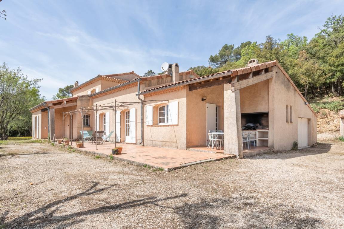 210 M² Maison De Vacances ∙ 4 Chambres ∙ 8 Personnes - Nans-les-Pins