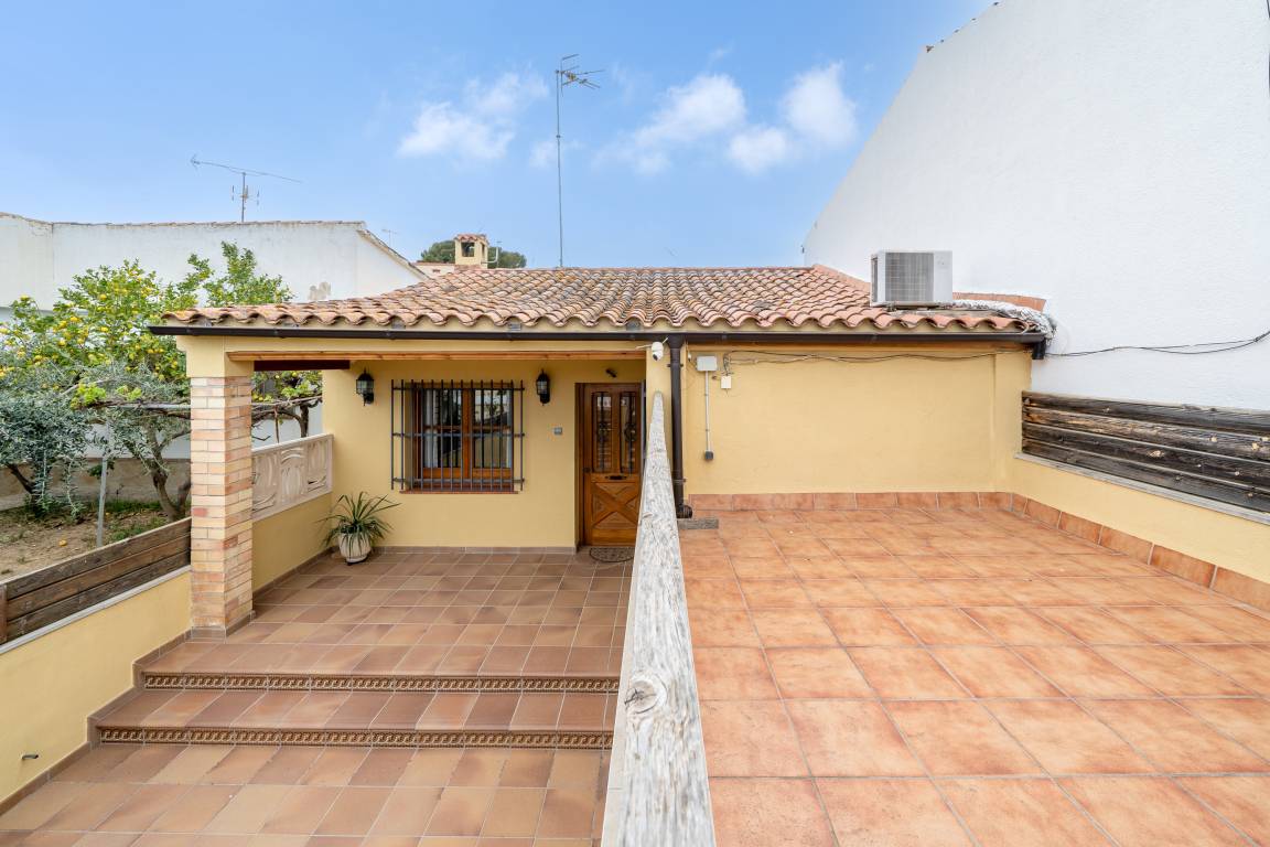 58 M² Huis ∙ 2 Slaapkamers ∙ 4 Gasten - Coma-ruga