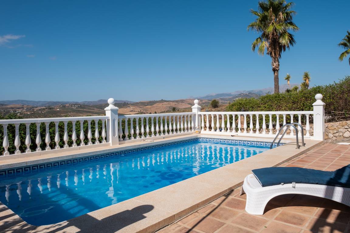50 M² Villa ∙ 3 Bedrooms ∙ 6 Guests - Alcaucín