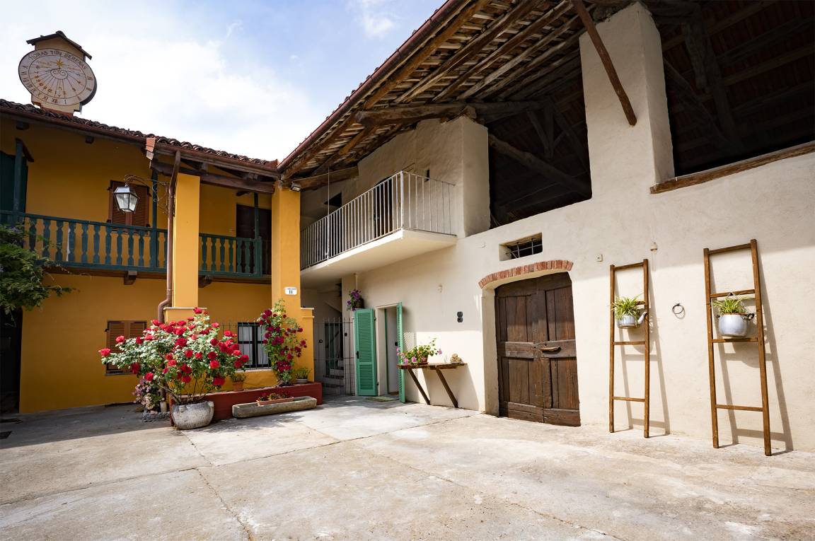 80 M² Casa ∙ 2 Habitaciones ∙ 5 Huéspedes - Cuneo