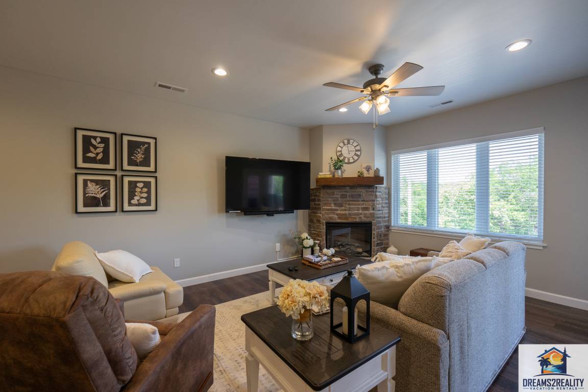 163 M² Ferienwohnung ∙ 3 Schlafzimmer ∙ 12 Gäste - Branson, MO