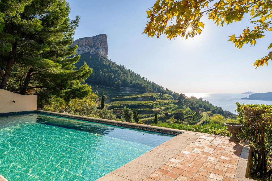 250 M² Appartement ∙ 5 Chambres ∙ 10 Personnes - Aubagne