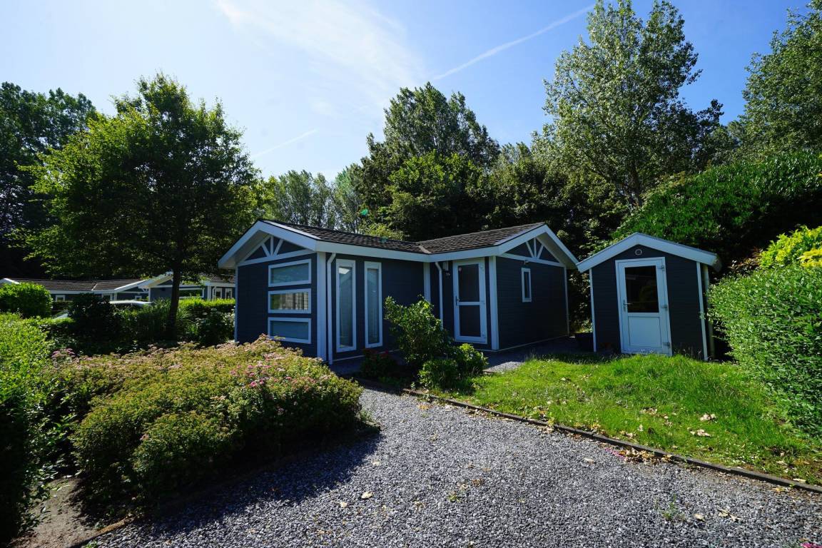 Bungalow ∙ 2 Bedrooms ∙ 4 Guests - Alkmaar