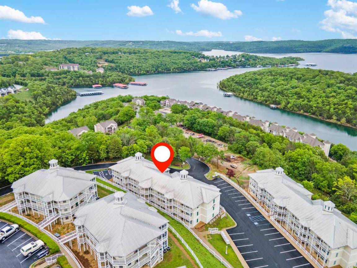 Condo ∙ 2 Bedrooms ∙ 4 Guests - Kimberling City, MO