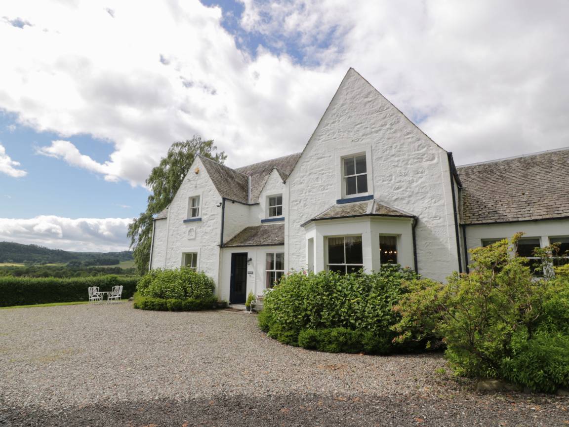 Cottage ∙ 3 Bedrooms ∙ 8 Guests - Loch Tay