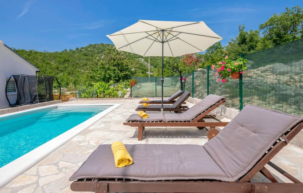 100 M² Villa ∙ 3 Schlafzimmer ∙ 5 Gäste - Drvenik