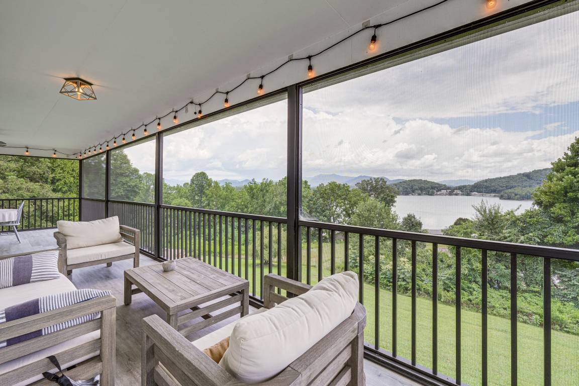 185 M² House ∙ 3 Bedrooms ∙ 10 Guests - Young Harris, GA