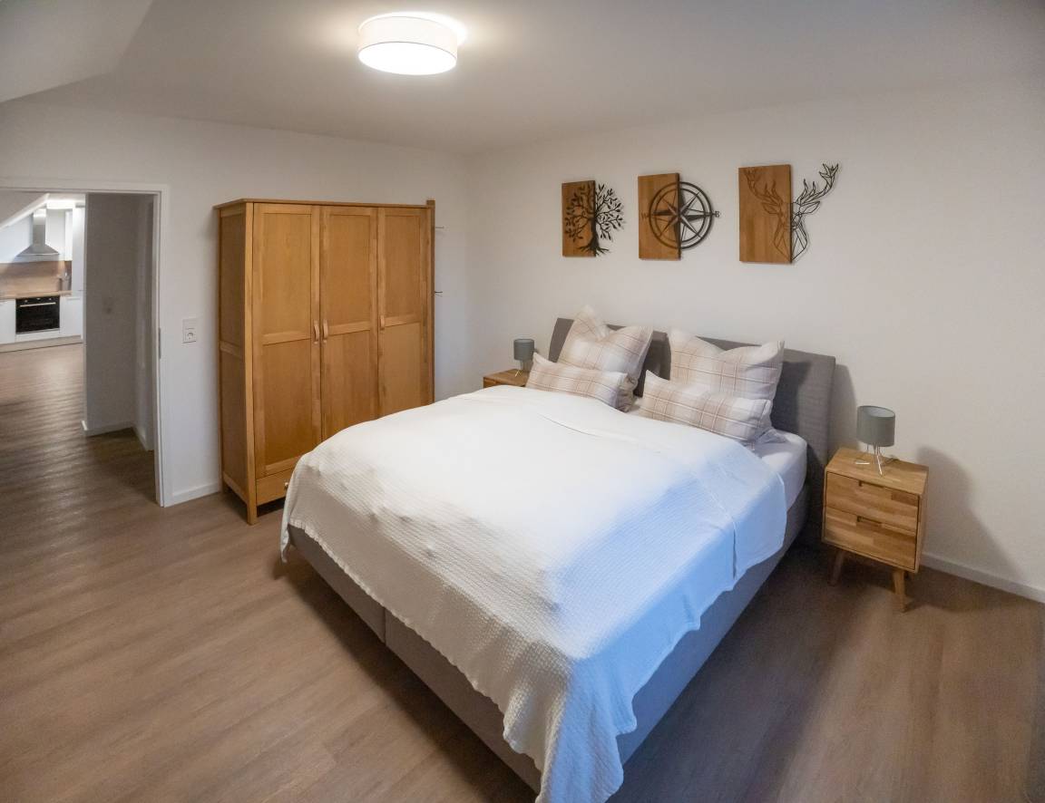 100 M² Apartment ∙ 2 Bedrooms ∙ 4 Guests - Landstuhl