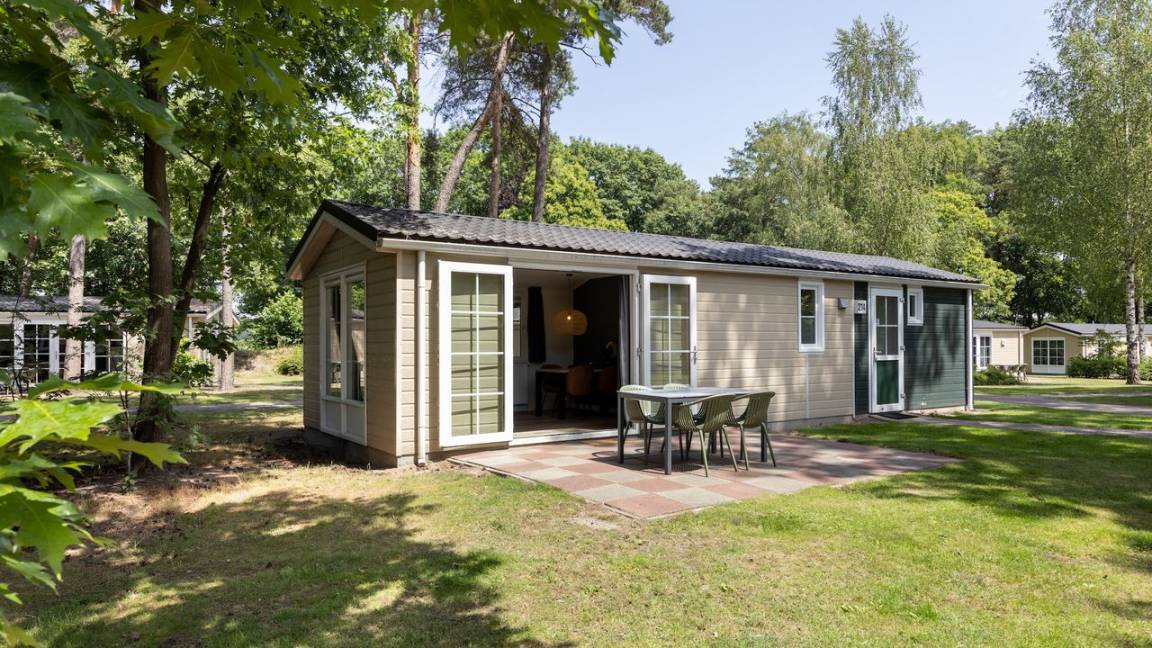 45 M² Huis ∙ 2 Slaapkamers ∙ 4 Gasten - Helmond
