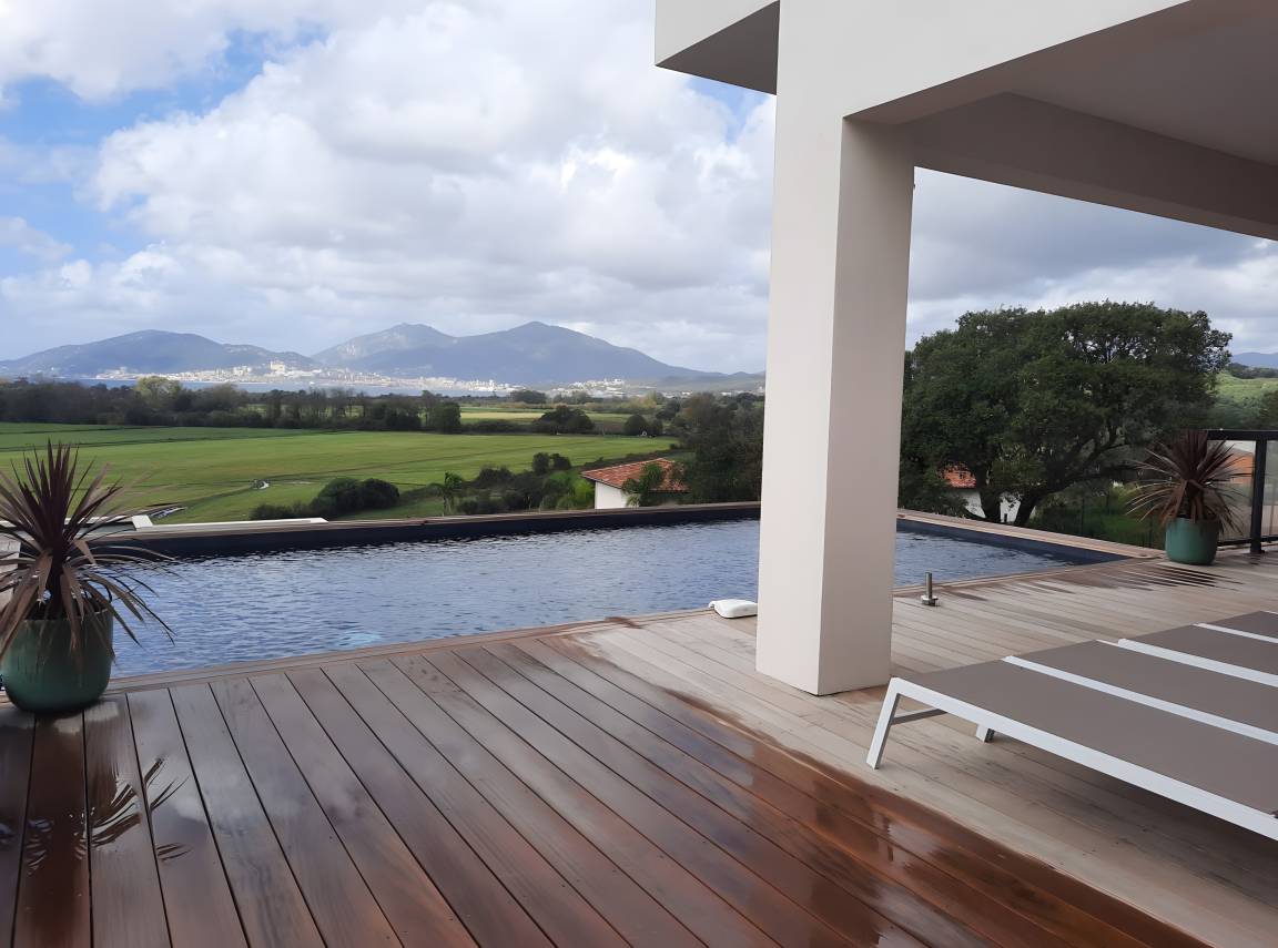 14 M² Chambre D'hôtes ∙ 1 Chambre ∙ 2 Personnes - Ajaccio