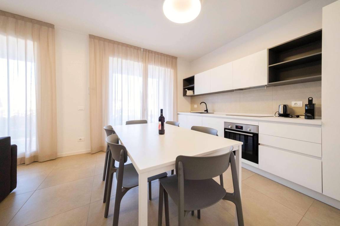 70 M² Apartment ∙ 2 Bedrooms ∙ 5 Guests - Garda