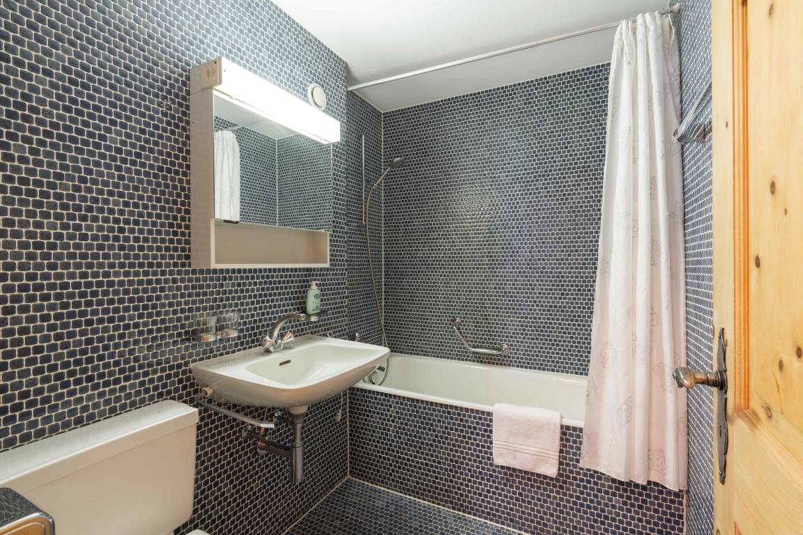 103 M² Appartement ∙ 2 Slaapkamers ∙ 4 Gasten - Zuoz