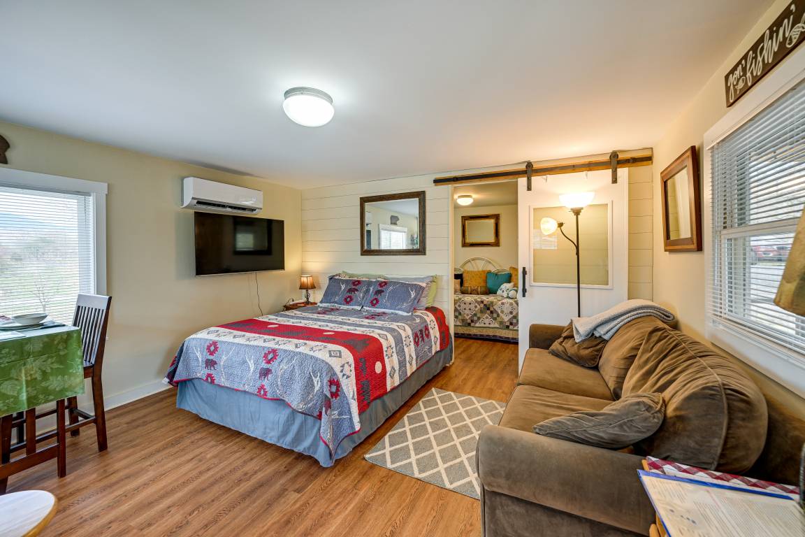 74 M² Apartment ∙ 6 Guests - Sylva, NC