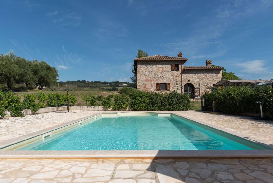 400 M² Maison De Vacances ∙ 8 Chambres ∙ 20 Personnes - Orte