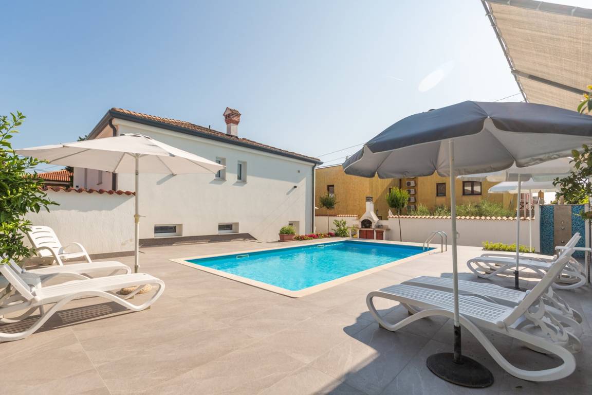 100 M² Casa ∙ 3 Camere Da Letto ∙ 6 Ospiti - Umago