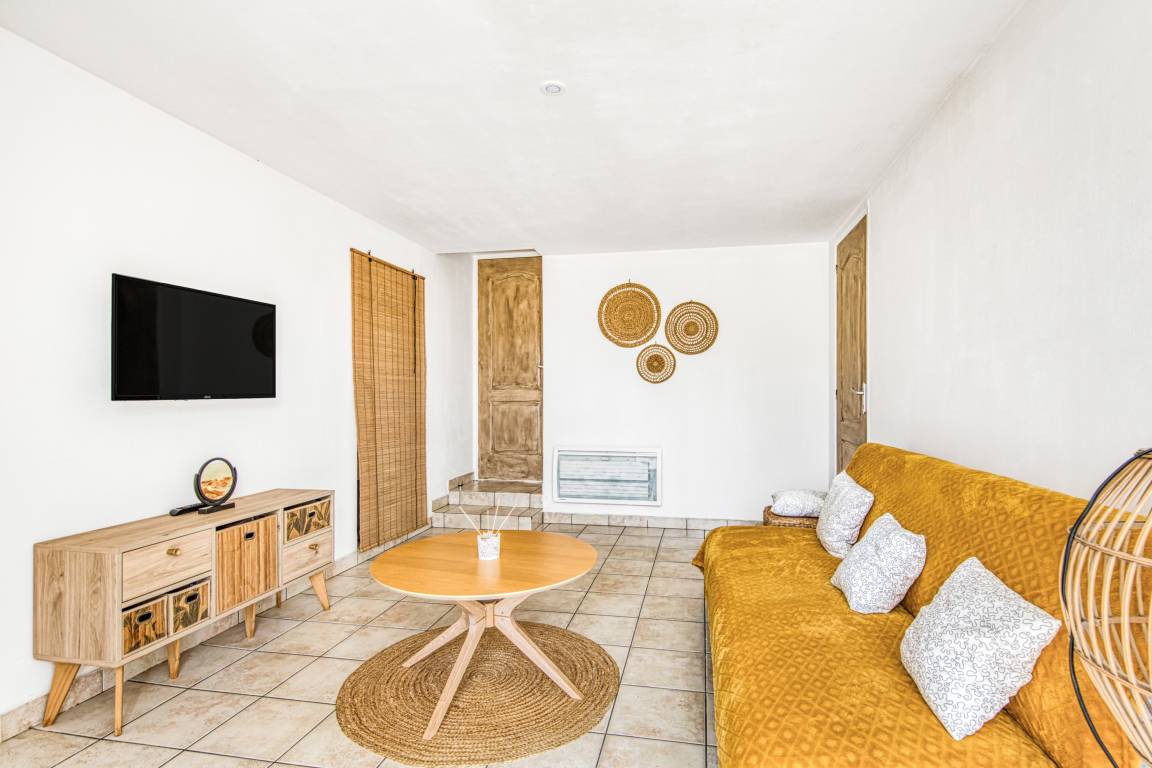 70 M² Maison De Vacances ∙ 2 Chambres ∙ 4 Personnes - Lesparre-Médoc