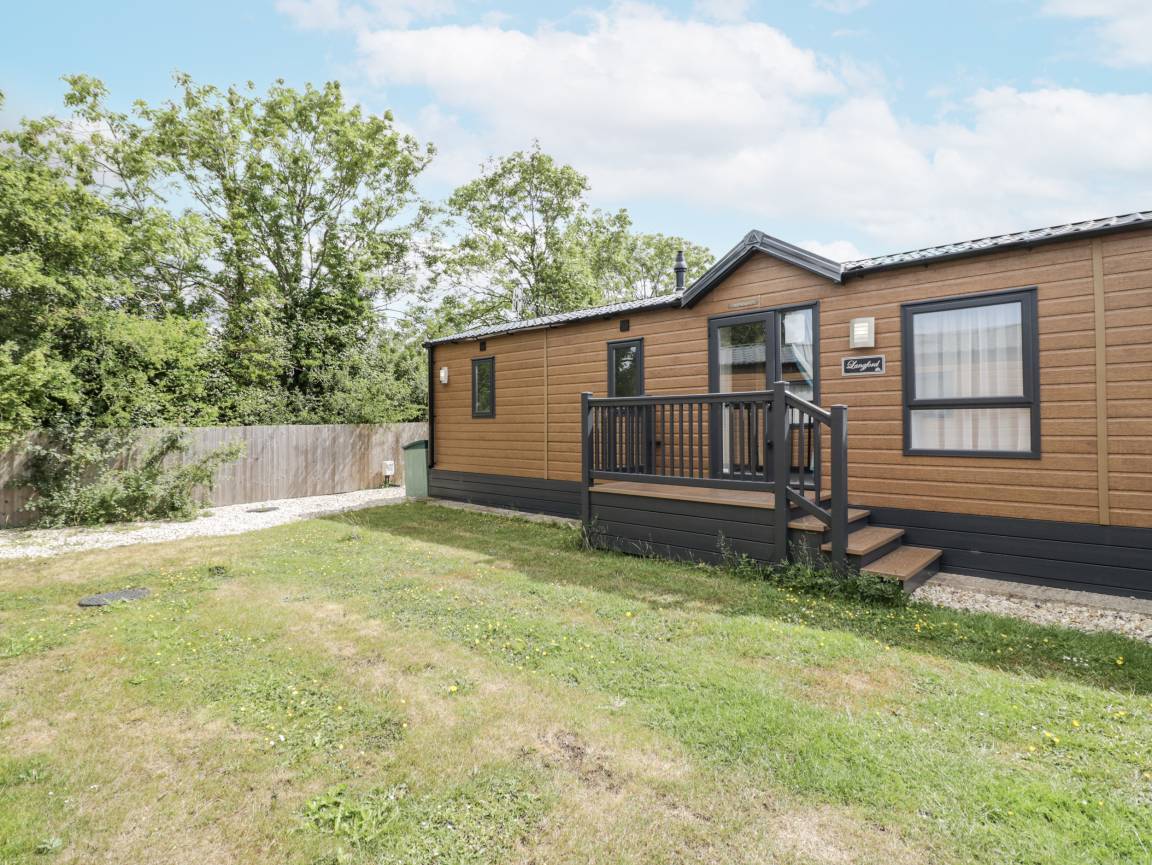 Cottage ∙ 2 Bedrooms ∙ 4 Guests - Broadway
