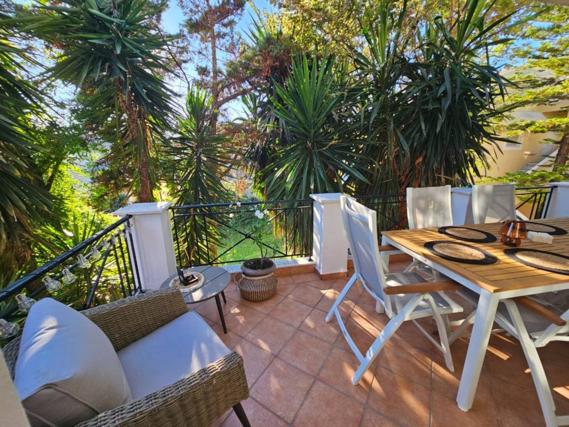 250 M² House ∙ 4 Bedrooms ∙ 10 Guests - Corfu