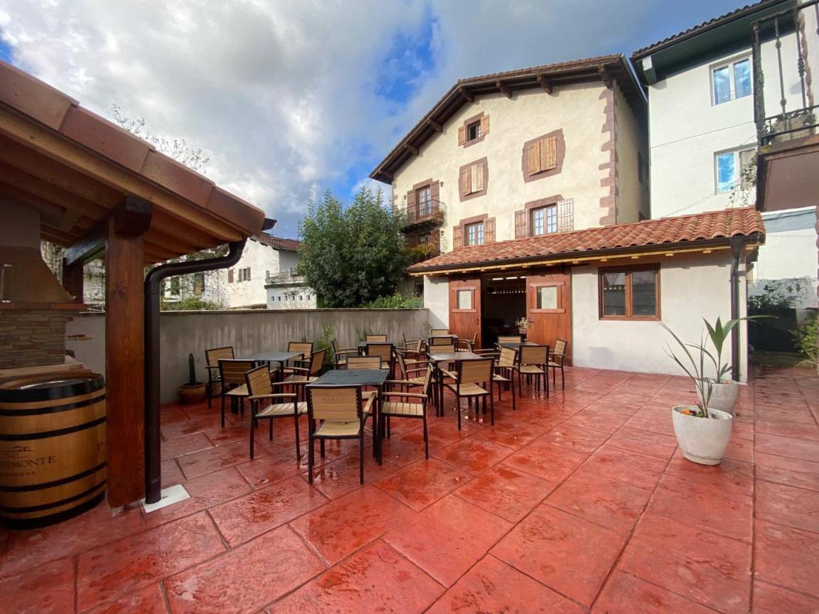 700 M² Villa ∙ 10 Habitaciones ∙ 21 Huéspedes - Navarra