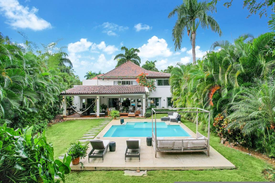 600 M² Villa ∙ 5 Bedrooms ∙ 10 Guests - La Romana