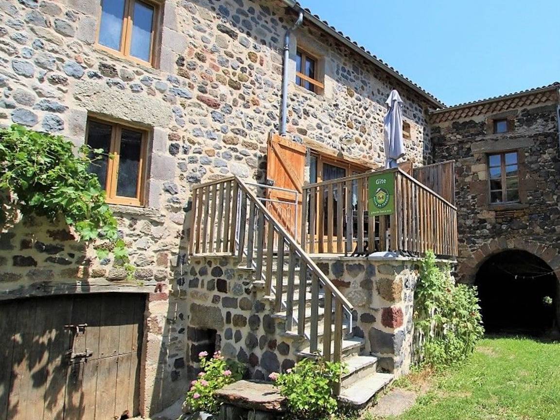 140 M² Cottage ∙ 4 Chambres ∙ 9 Personnes - Auvergne