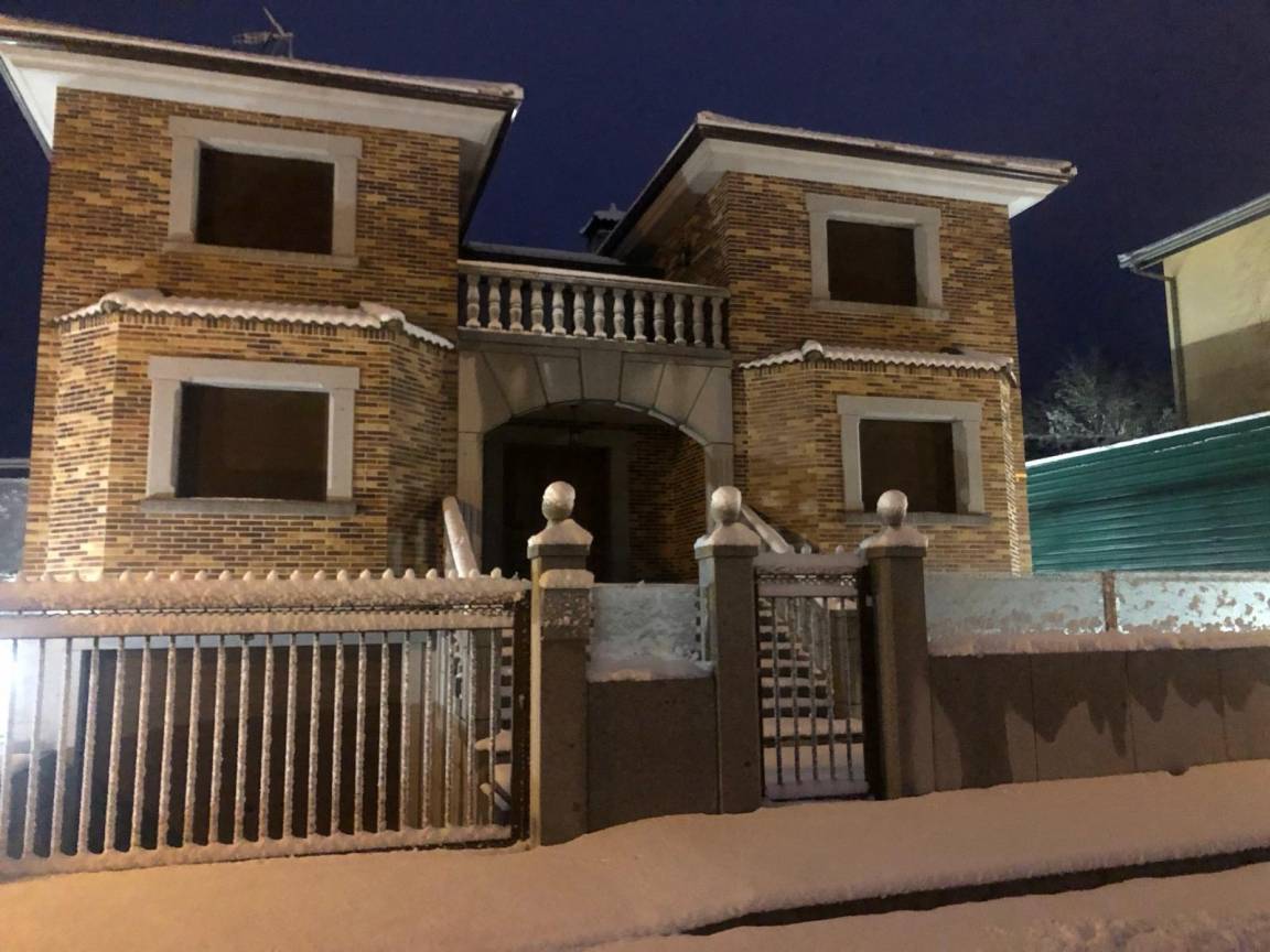 250 M² Casa ∙ 4 Habitaciones ∙ 9 Huéspedes - Peguerinos