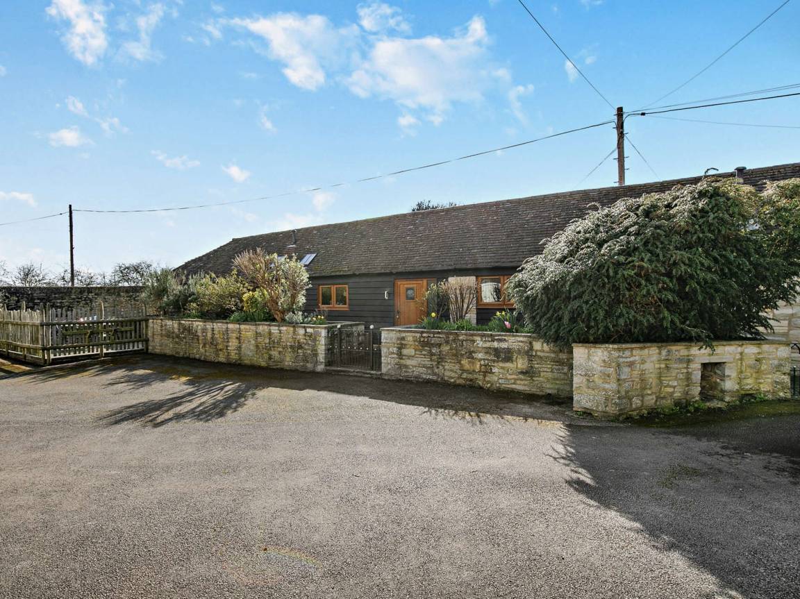 45 M² Cottage ∙ 2 Bedrooms ∙ 4 Guests - Oxfordshire
