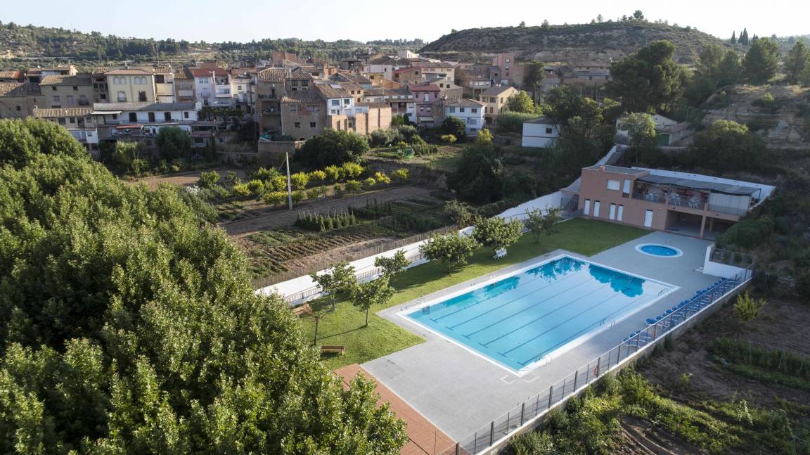 180 M² Casa ∙ 2 Habitaciones ∙ 6 Huéspedes - Calaceite