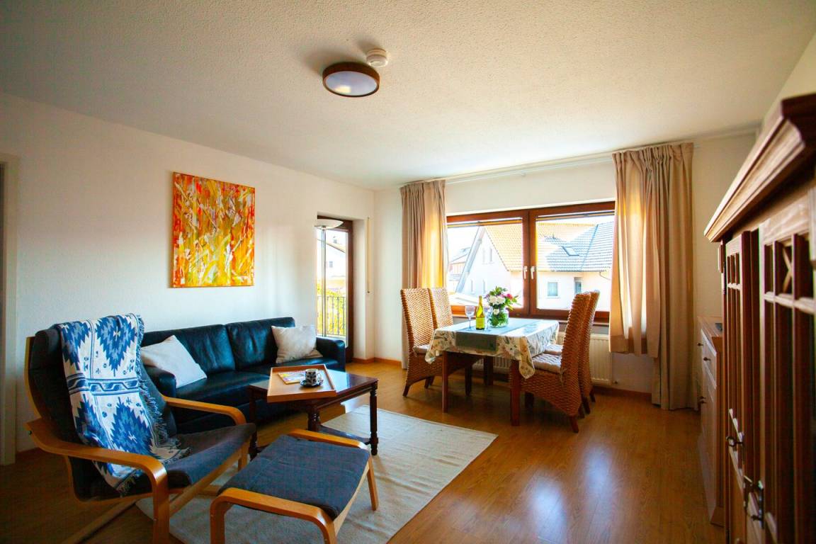 66 M² Ferienwohnung ∙ 2 Schlafzimmer ∙ 4 Gäste - Hagnau am Bodensee