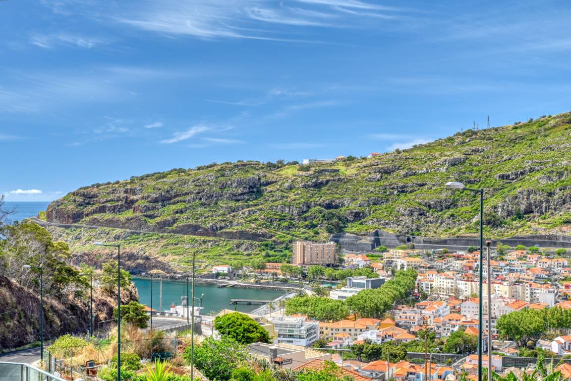105 M² Apartment ∙ 2 Bedrooms ∙ 4 Guests - Machico
