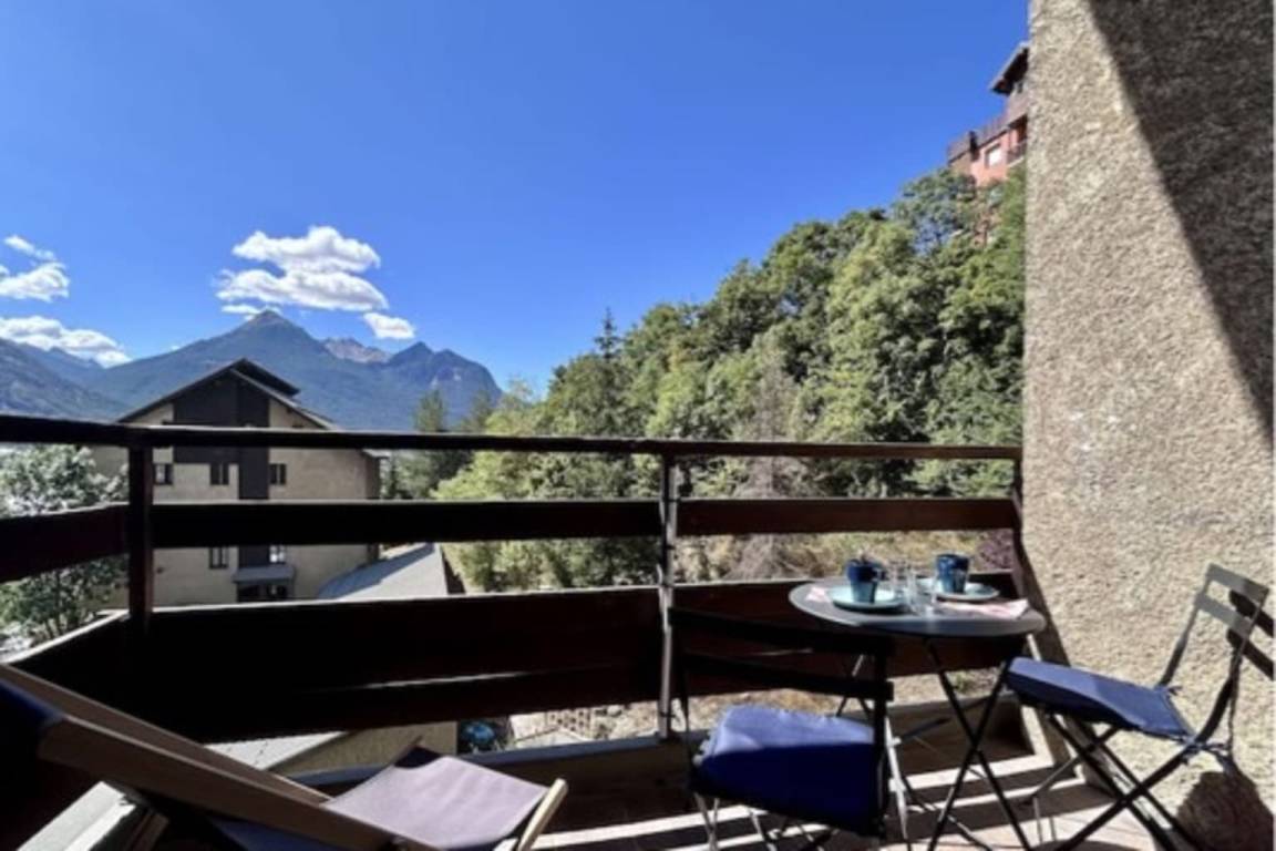 117 M² Appartement ∙ 3 Chambres ∙ 10 Personnes - Briançon