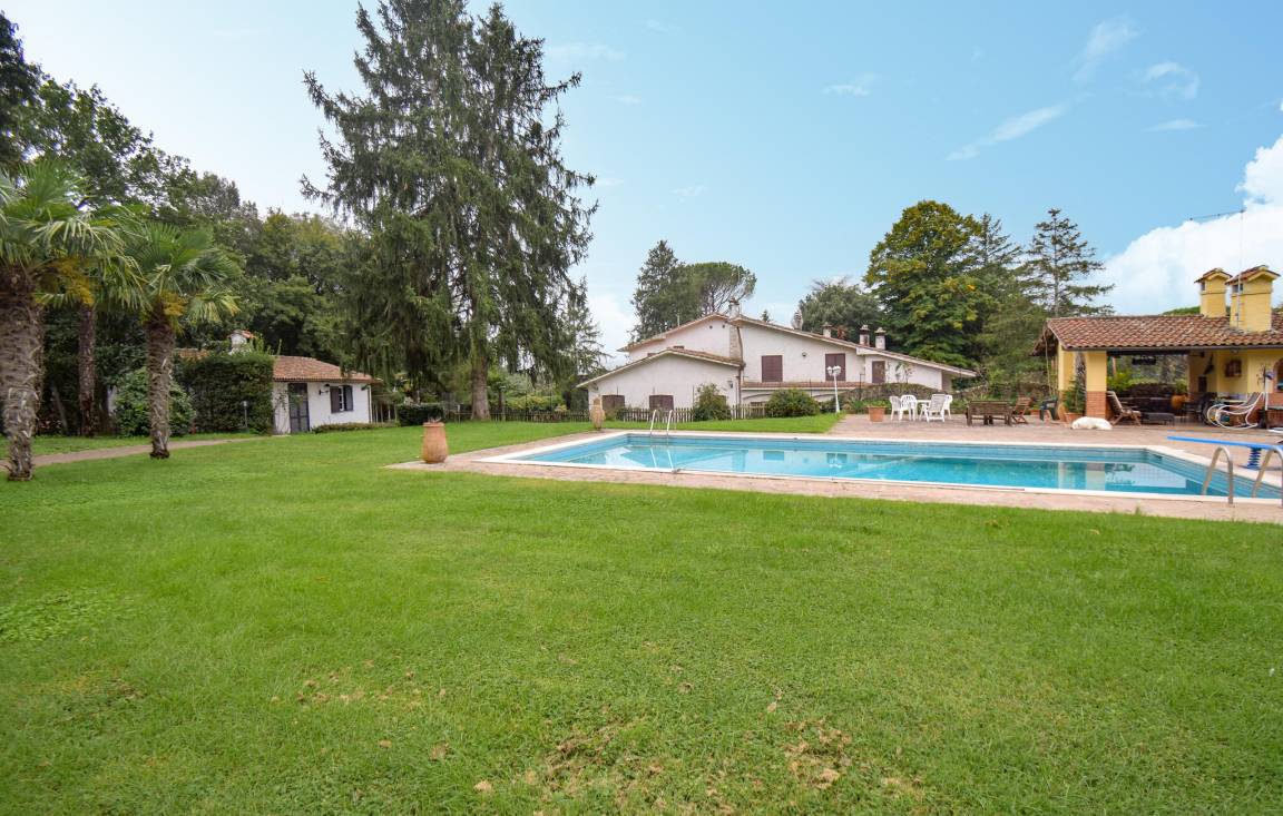 68 M² House ∙ 1 Bedroom ∙ 4 Guests - Sutri