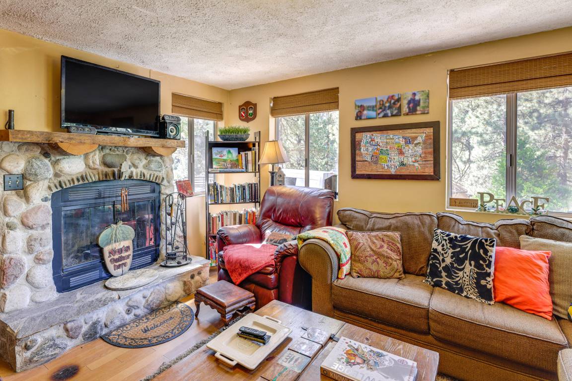 92 M² House ∙ 2 Bedrooms ∙ 6 Guests - Running Springs, CA