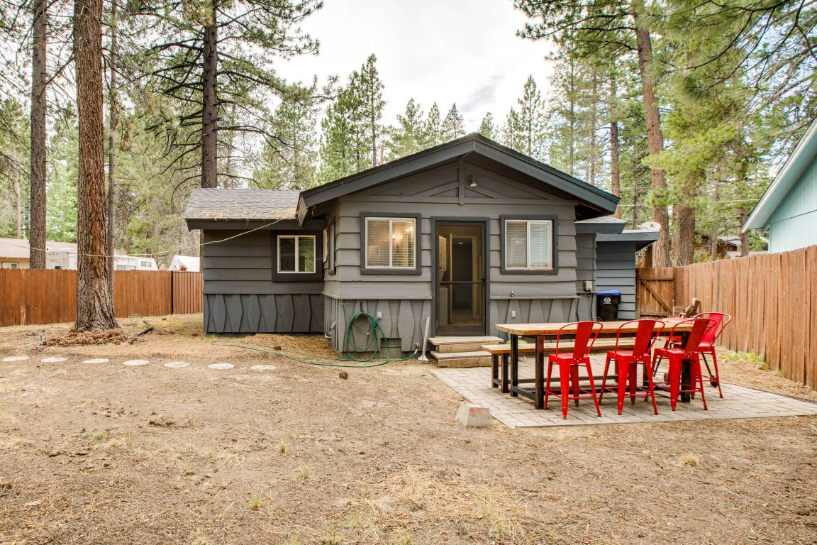 83 M² House ∙ 2 Bedrooms ∙ 4 Guests - South Lake Tahoe, CA