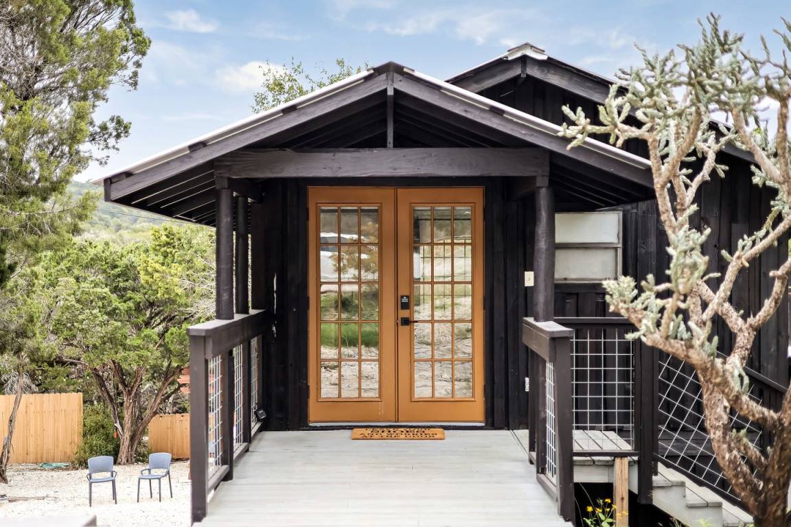 House ∙ 1 Bedroom ∙ 2 Guests - Lago Vista, TX