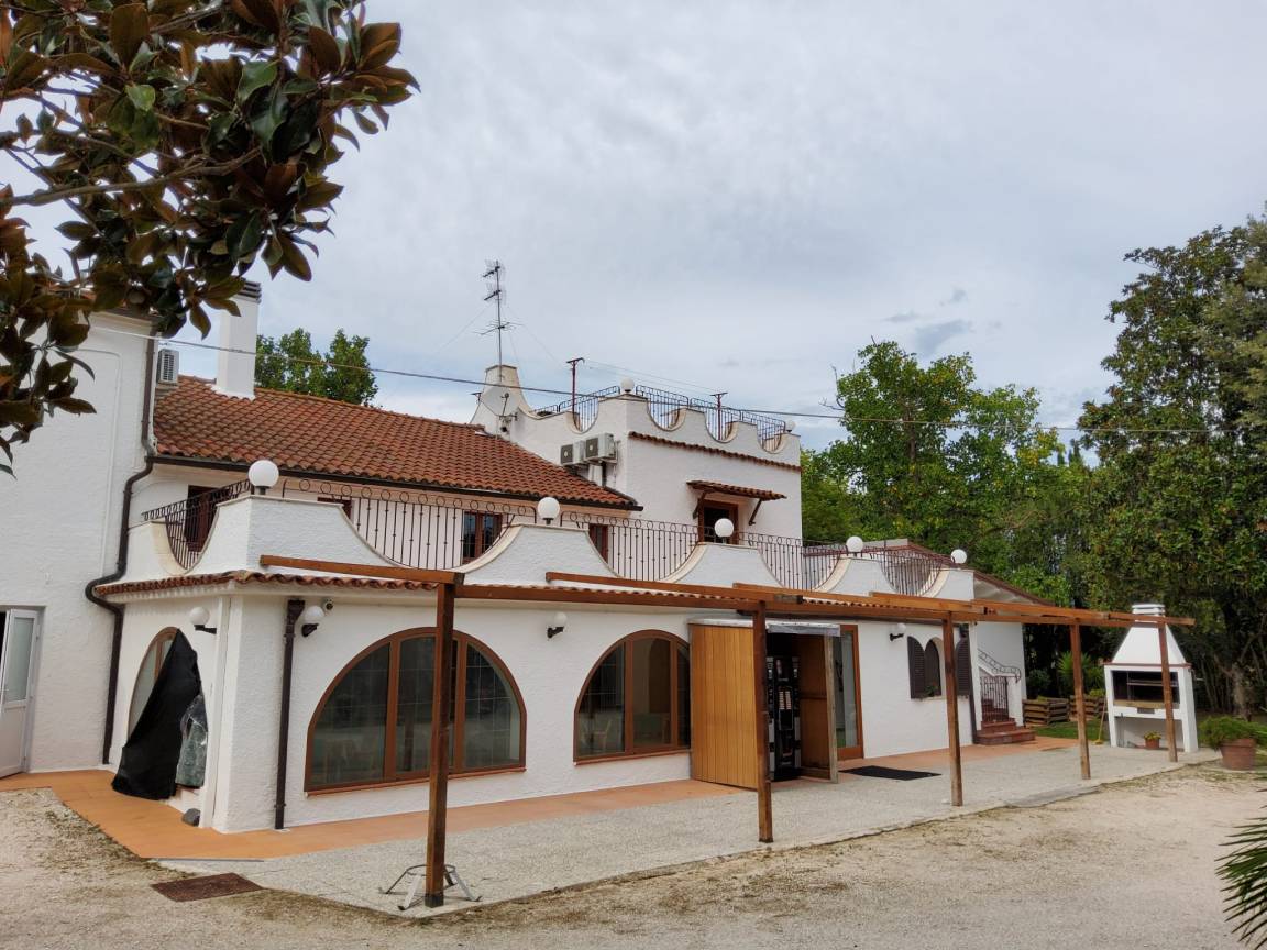 500 M² Casa Vacanza ∙ 9 Camere Da Letto ∙ 22 Ospiti - Civitanova Marche